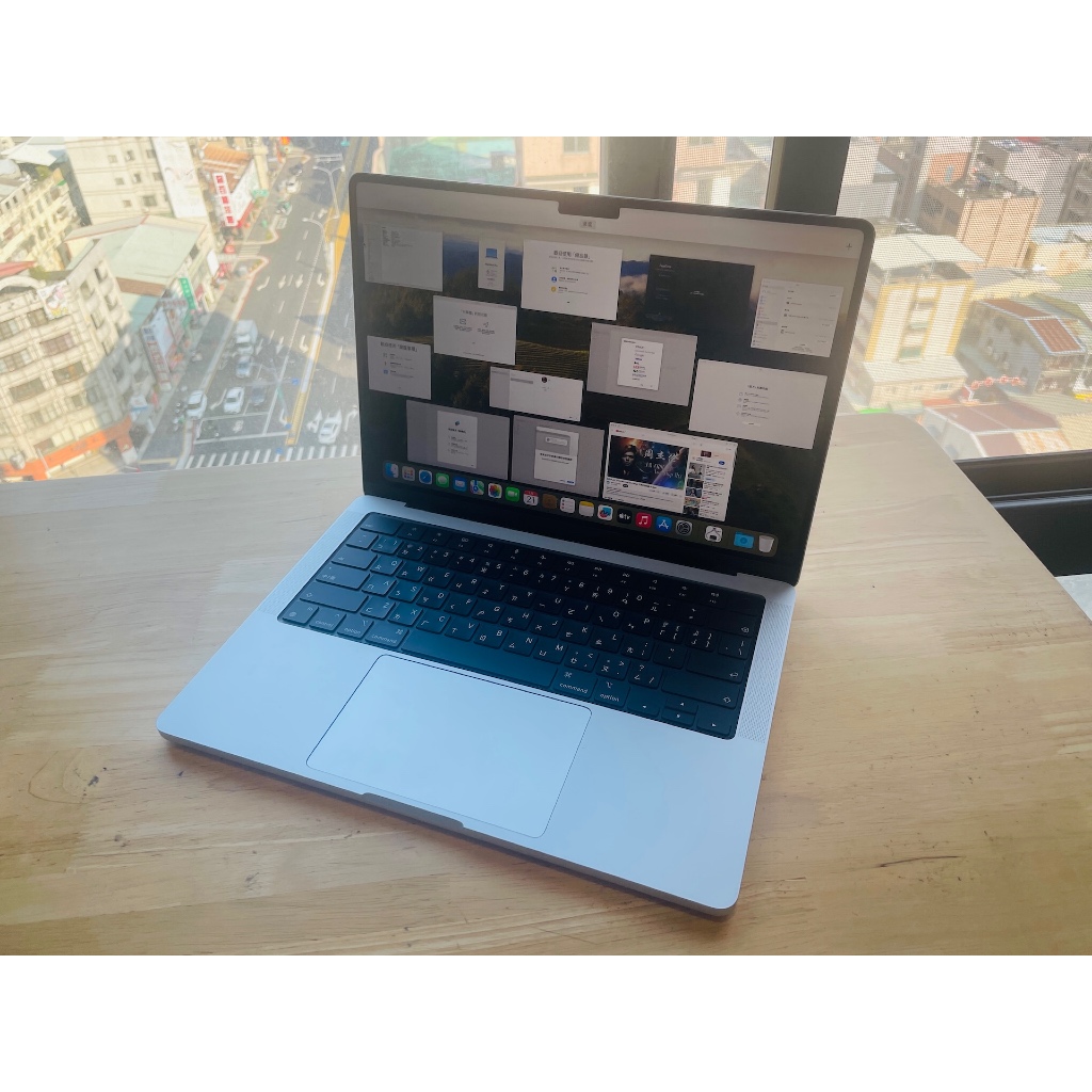 台中 頂規 Macbook Pro M1 Max 14吋 32G 2T 銀色 蘋果電腦 53次 A2442 | 蝦皮購物