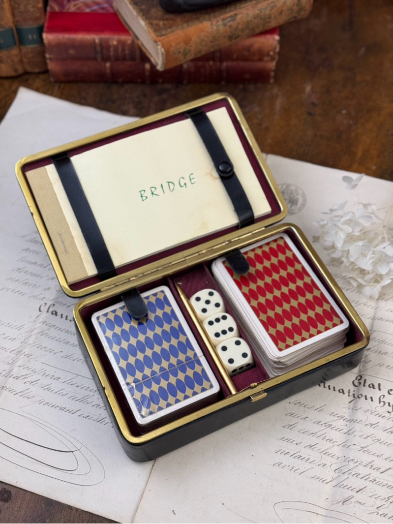 50061-迷人法國古董皮革盒裝橋牌（Bridge）套裝附撲克牌與骰子French antique Bridge set | 蝦皮購物