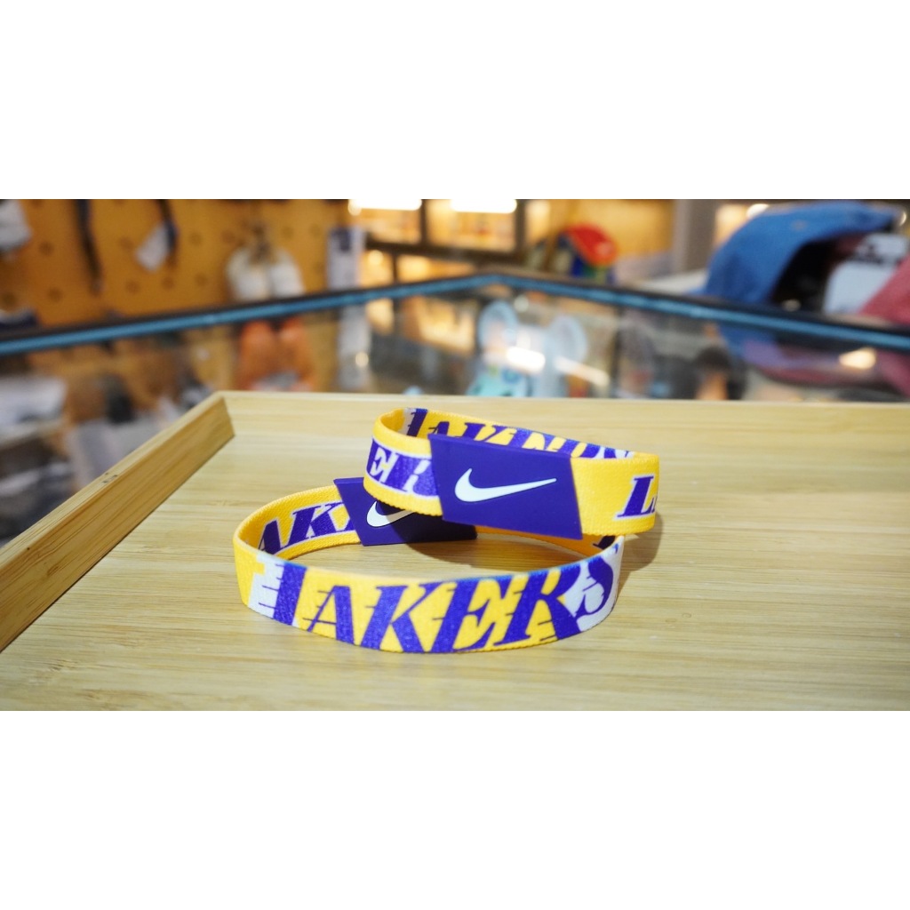 現貨 " STRIVE斯追夫潮流 " NIKE NBA BALLER 湖人手環 雙入(一包兩入) | 蝦皮購物