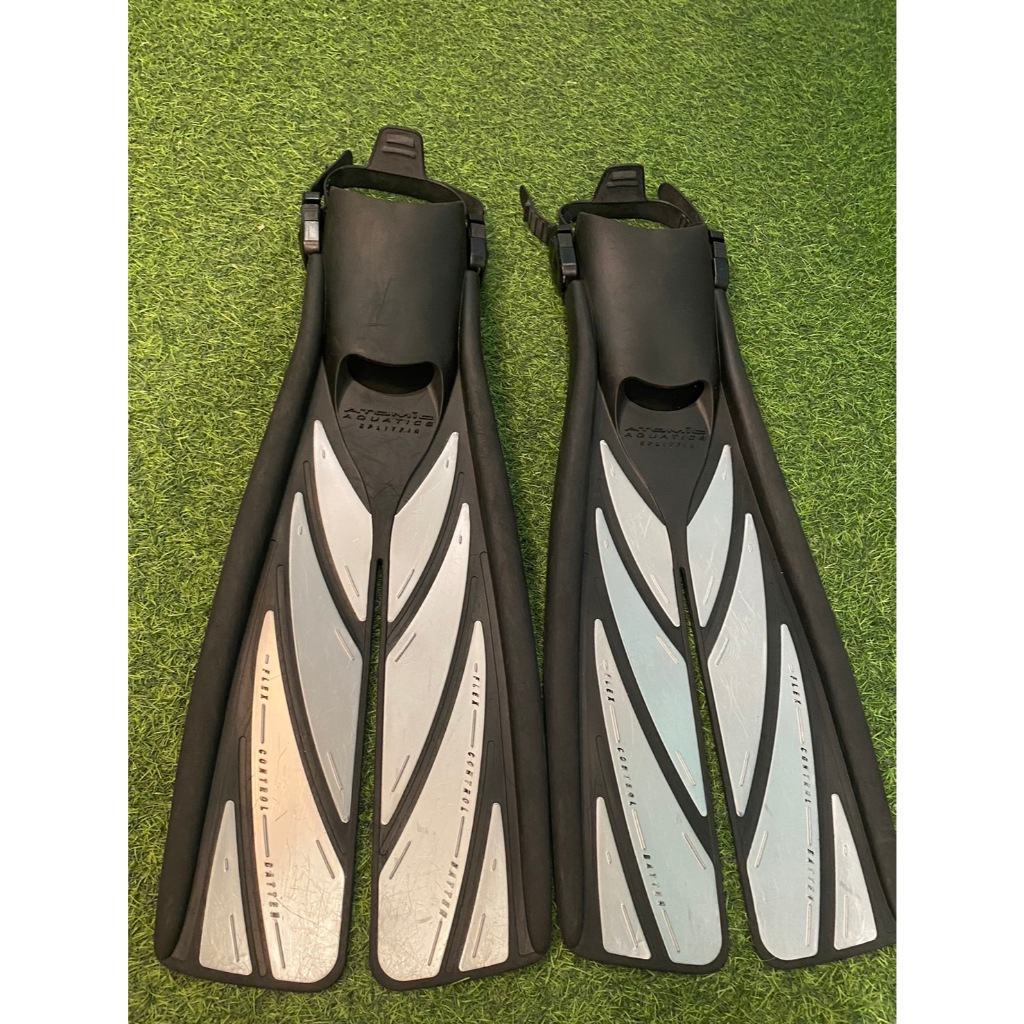 ATOMIC SPLIT FIN 水中煙 銀色 潛水 分叉蛙鞋 SIZE L 9成新 | 蝦皮購物