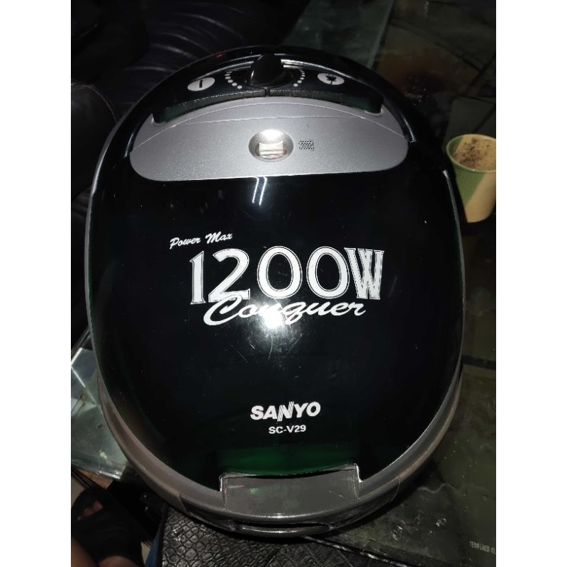 推薦品！三洋SANYO(SC-V29)吸塵器（1200W超強吸力/多段控制）免紙袋/二手良品 | 蝦皮購物