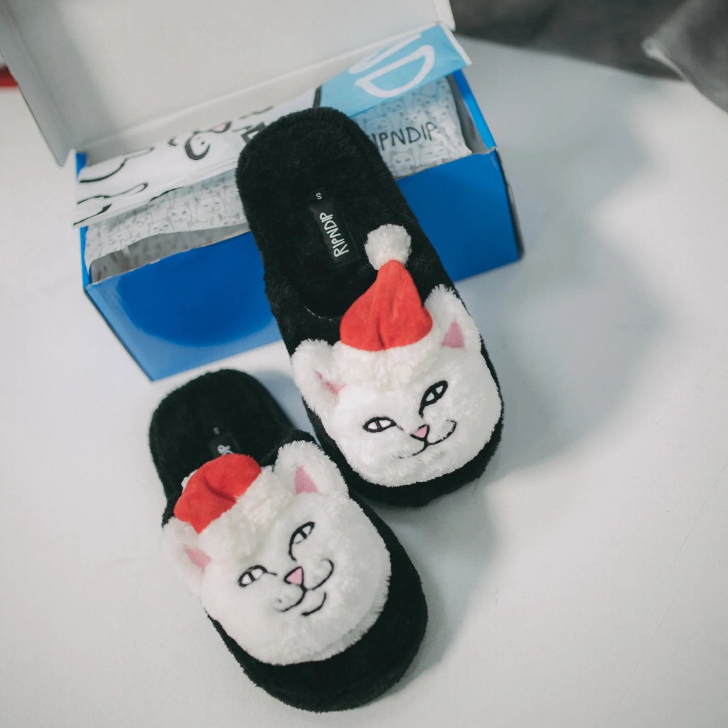 RIPNDIP LORD SANTA FUZZY HOUSE SLIPPERS 室內拖鞋 中指猫 台灣總代理-ALL | 蝦皮購物