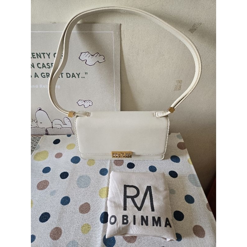 Robinmay RM 巴洛克斜背包 燕麥白 | 蝦皮購物