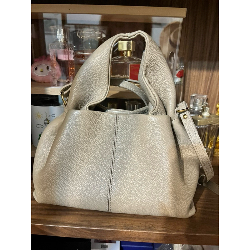 售出）Polene NUMBER NINE MINI - TAUPE 不要出太誇張都會賣！ | 蝦皮購物