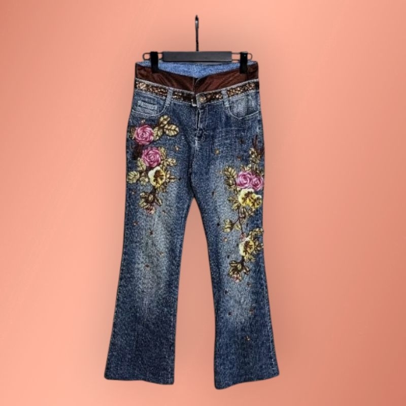 JSSLH重工藝編織腰帶刺繡花卉低腰牛仔喇叭長褲 B0210【點點藏物】 | 蝦皮購物