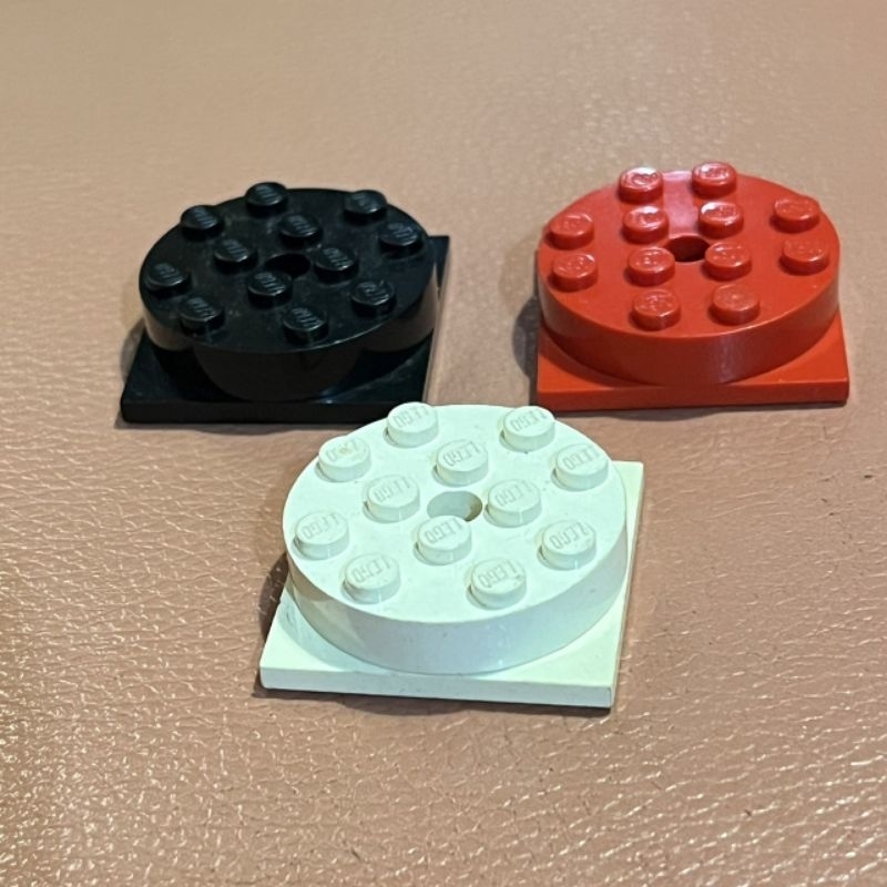 免運樂高 LEGO 3403c01 (己停產) 同色轉盤 4x4 頂部(3403/3404) 二手零件 | 蝦皮購物