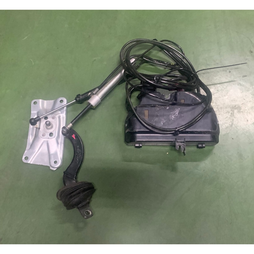 賓士 BENZ W164 ML350 08年3.5 原廠 電動尾門馬達 後行李箱馬達 A2518000035中古汽車零件 | 蝦皮購物