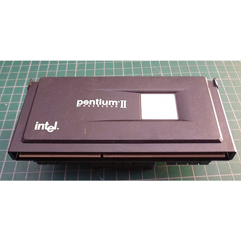 intel pentium II with MMx technology(老東西.收藏用) | 蝦皮購物