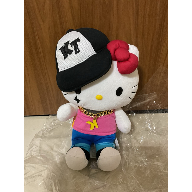 二手 12吋 hip hop hello kitty 玩偶 | 蝦皮購物