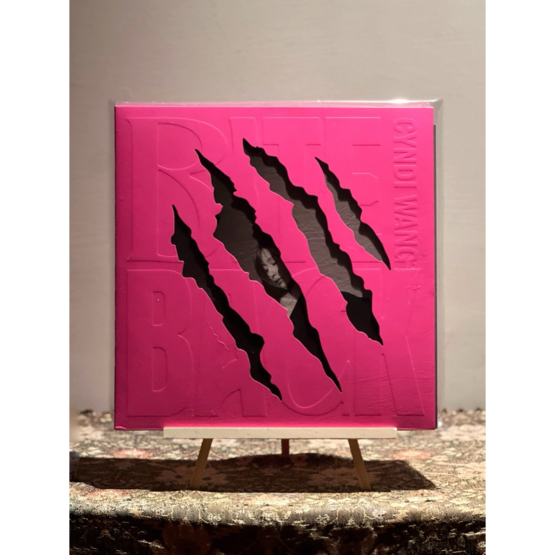 【黑膠唱片】 CYNDI 王心凌 - BITE BACK 紀念限定版彩膠 德國DMM刻版 LP | 蝦皮購物