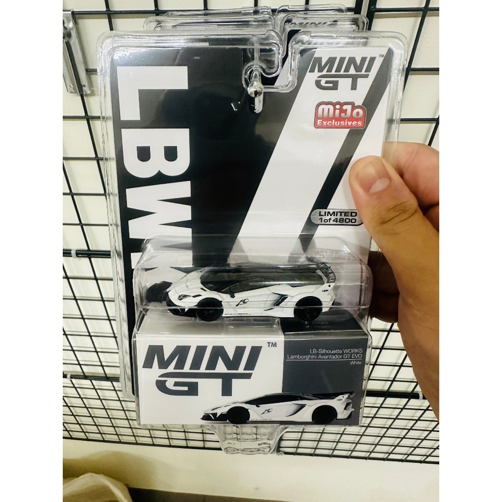 【阿雲】1/64 MINI GT #467 甩尾白牛 LB-Silhouette Lamborghini | 蝦皮購物
