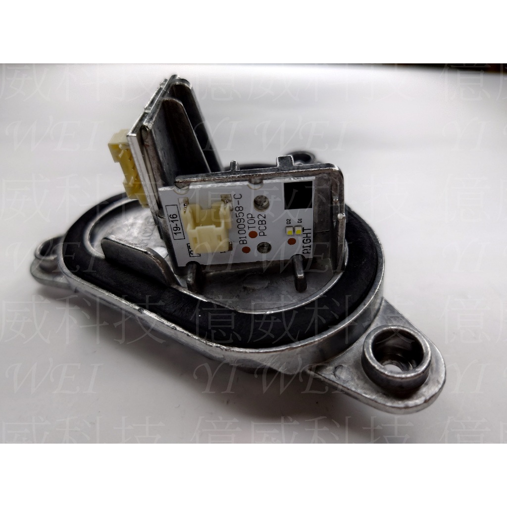 【億威】(副廠全新件/保固30天)日行燈+轉向燈模組BMW F22 F23 F87日行燈(63117494852)右邊 | 蝦皮購物