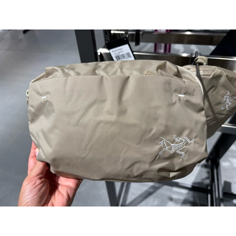 現貨 Arc'teryx 始祖鳥 Heliad 6L Crossbody Bag 多功能斜背包 | 蝦皮購物