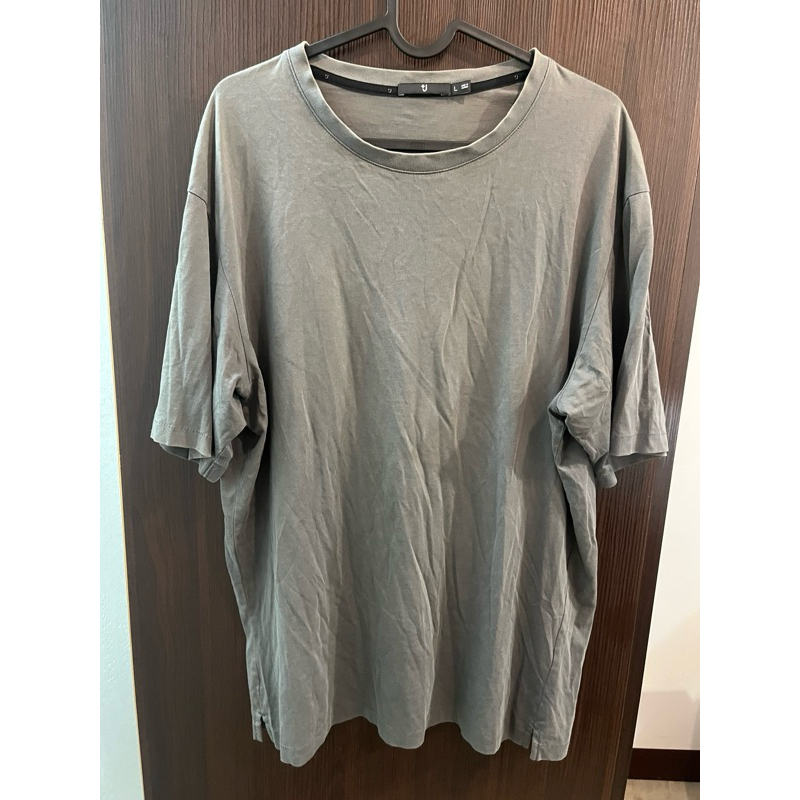 +J Uniqlo灰色短袖 | 蝦皮購物