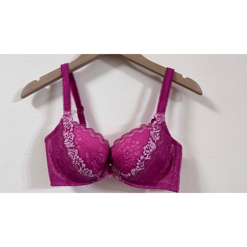 華歌爾 莎薇 B70 零碼 精緻內衣 專櫃內衣 32B 70B | 蝦皮購物