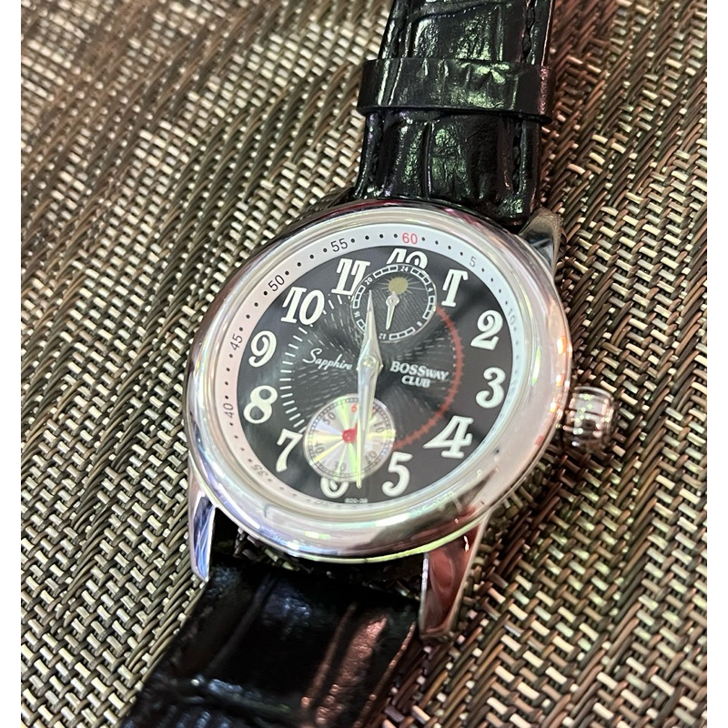 BOSSway club自動上鏈日月相雙眼機械錶（錶徑37mm).9成8新，附原廠錶扣錶帶錶盒。 | 蝦皮購物