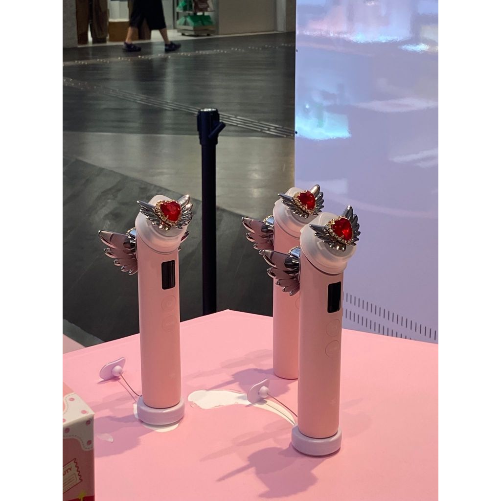 代購韓國🇰🇷*Medicube智慧多功能Age-R Booster Pro Hello Kitty 代購韓國🇰🇷*Medicube智慧多功能Age-R Booster Pro Hello Kitty