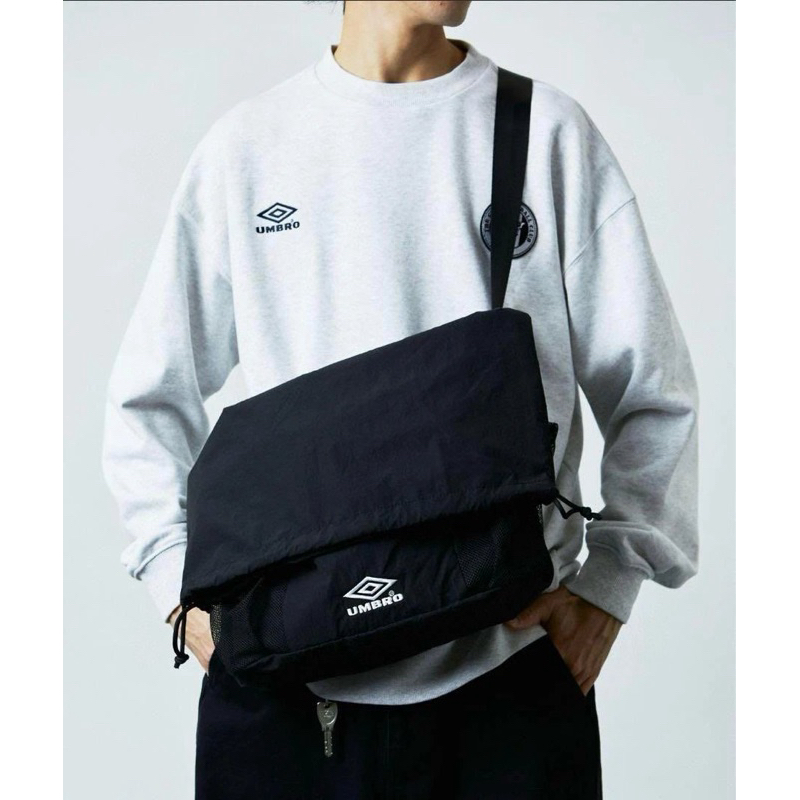 💮🔰 UMBRO x FREAK‘S STORE 聯名 兩色 日常隨身輕量 抽繩斜背包 多造型功能包 🔰💮 | 蝦皮購物