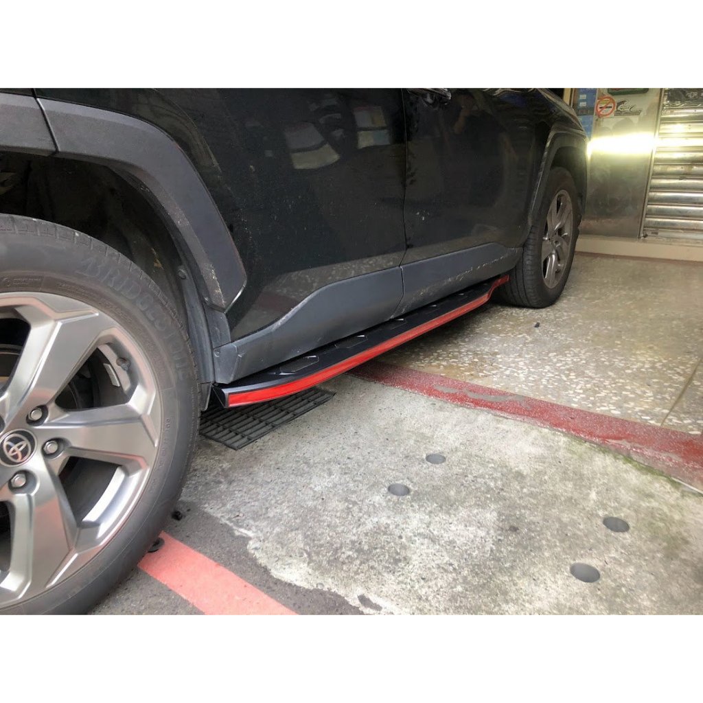 新店【阿勇的店】RAV4 2019~2025 RAV4 5代 紅黑版/歐美型/rav4 專用車側踏板5.5代登車輔助踏板 | 蝦皮購物
