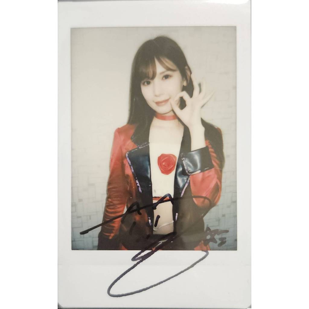 日本人氣女優 明里紬 1of1 超美 特典 親筆簽名拍立得 (未滿18歲請勿購買) | 蝦皮購物