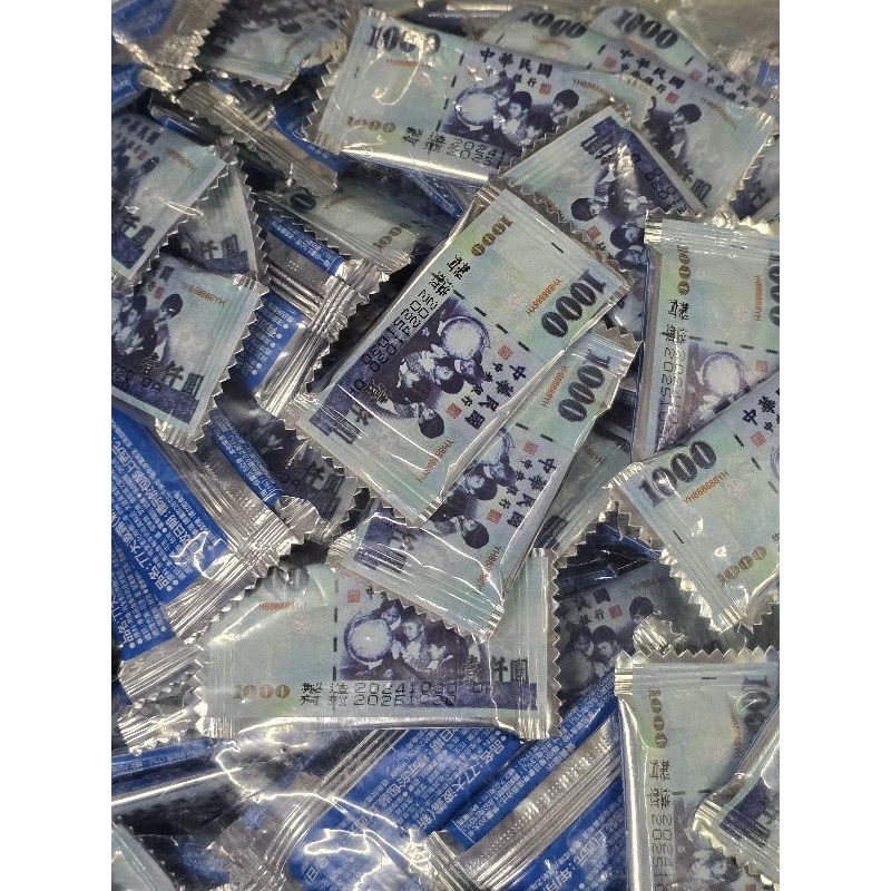 【欣翔食品】77大波露 迷你新台幣巧克力 巧克力 千元造型 77 七七 600g 1200g | 蝦皮購物