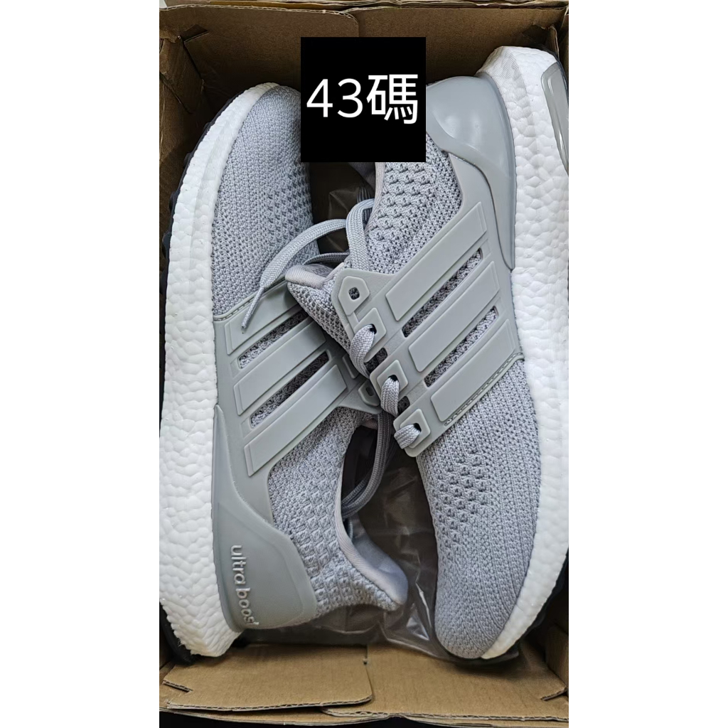 出清現貨 軟底鞋 Ultra Boost UB 4.0 黑白 緩震透氣運動鞋 休閒鞋 男鞋 女鞋 編織慢跑鞋 | 蝦皮購物