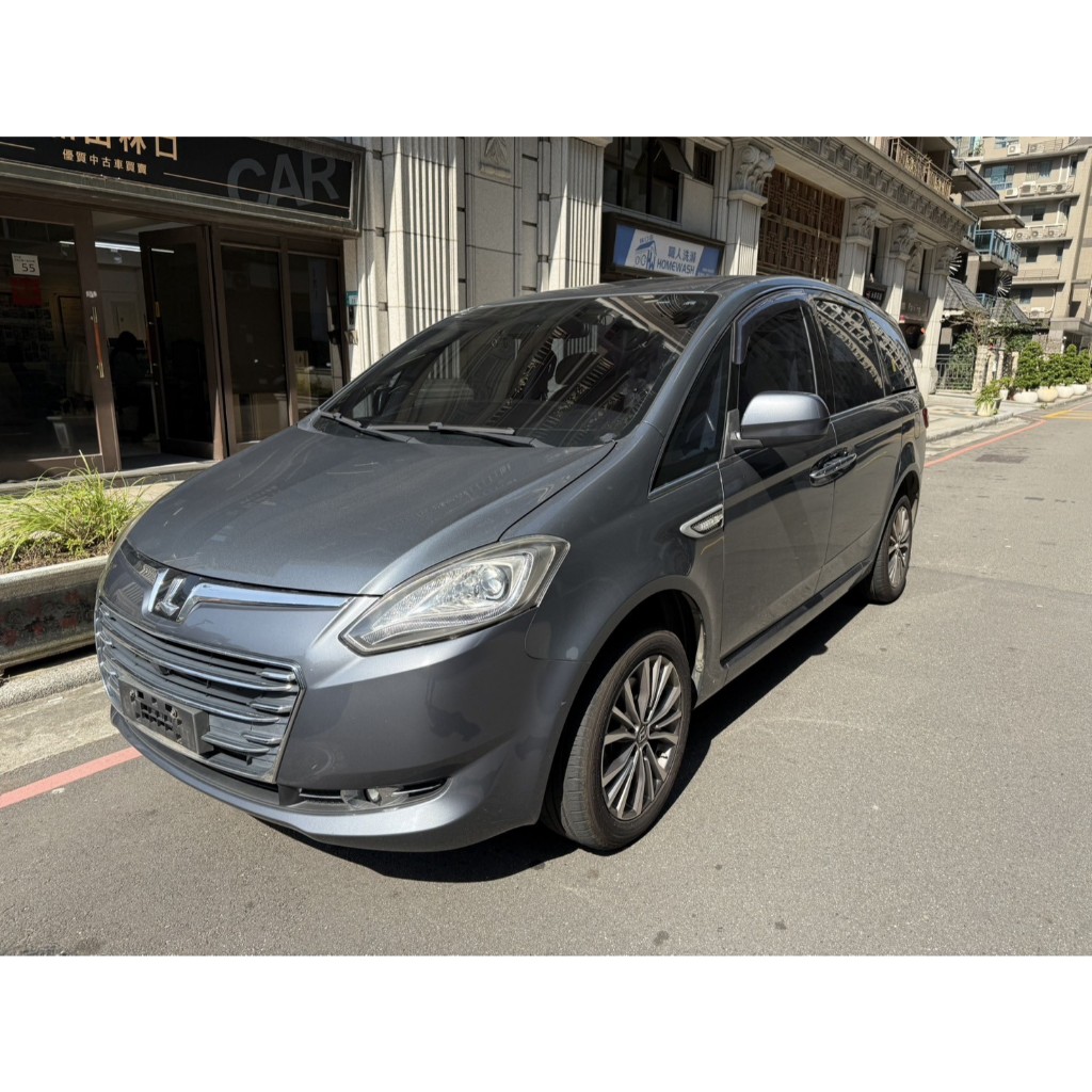 2019 M7 跑九萬 八人座 大空間 實車實價 當天過戶交車 無事故 無泡水LIN | 蝦皮購物