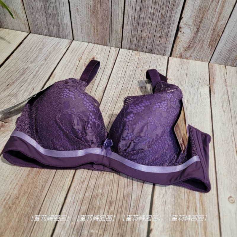 全新內衣32/70B-有鋼圈/三排扣E001 | 蝦皮購物