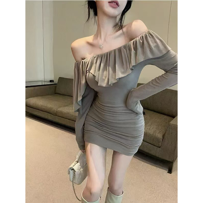 【Y.LLL】｜預購｜荷葉邊露肩罩杯包臀短洋裝 | 蝦皮購物