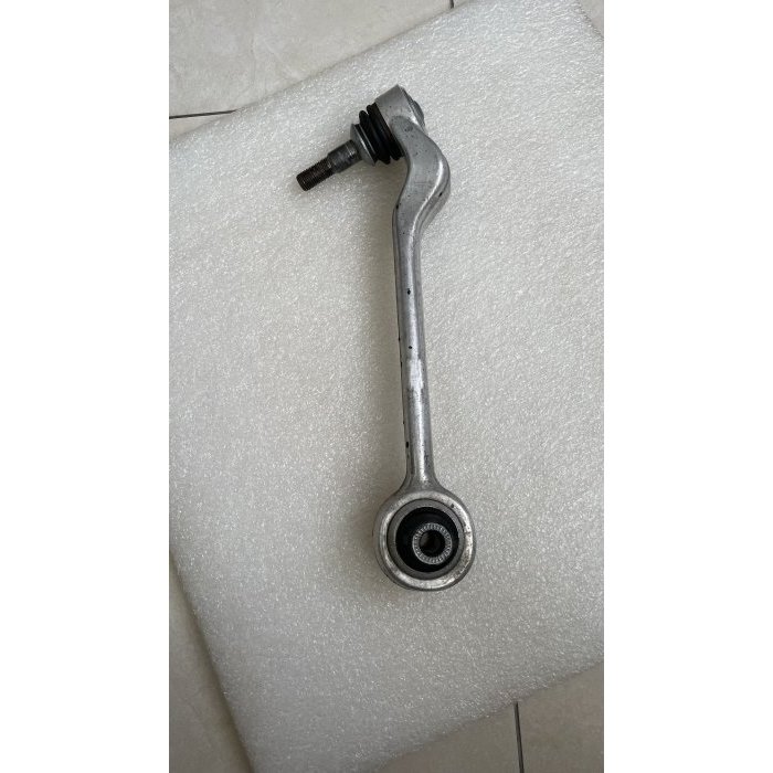 BMW E90 E92 E91 335i 正廠拆車 左前 前左 下三腳架 下三角架 下支臂 31126763699 L | 蝦皮購物