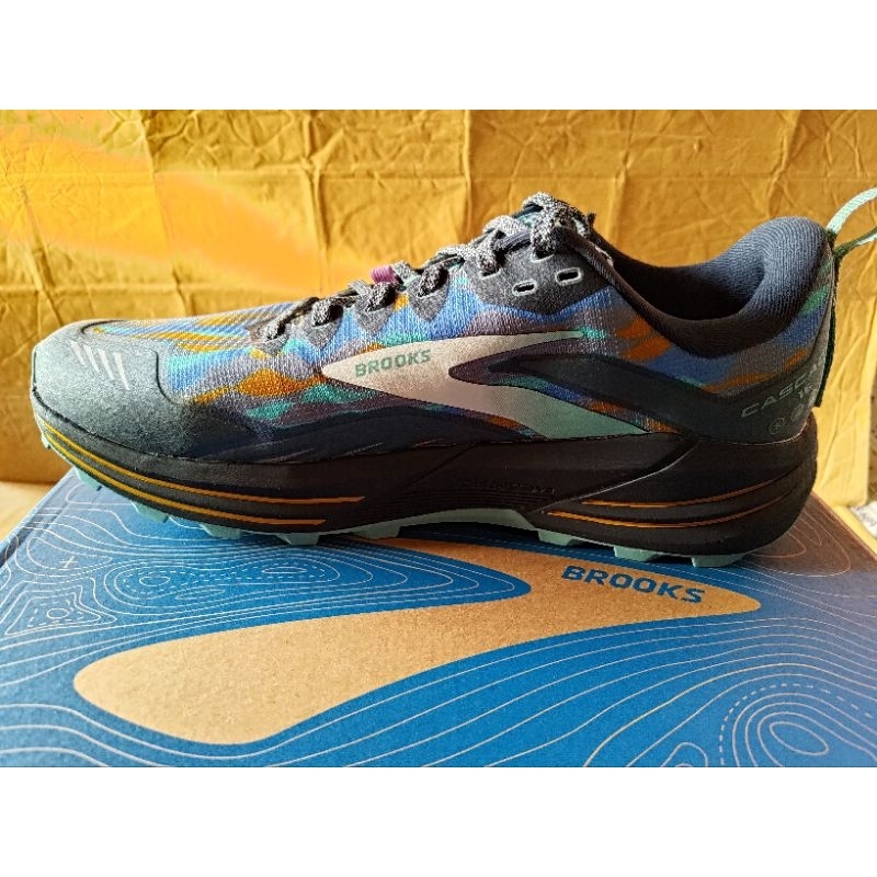 BROOKS Cascadia 16 us11 29cm 110376 1D 427 跑峰限定款 越野跑鞋 避震緩衝象限 | 蝦皮購物