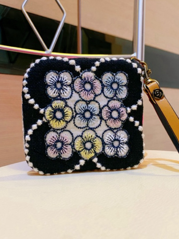 日本購入 Minaperhonen 天才設計獨一無二花色 零錢包 卡片夾 | 蝦皮購物