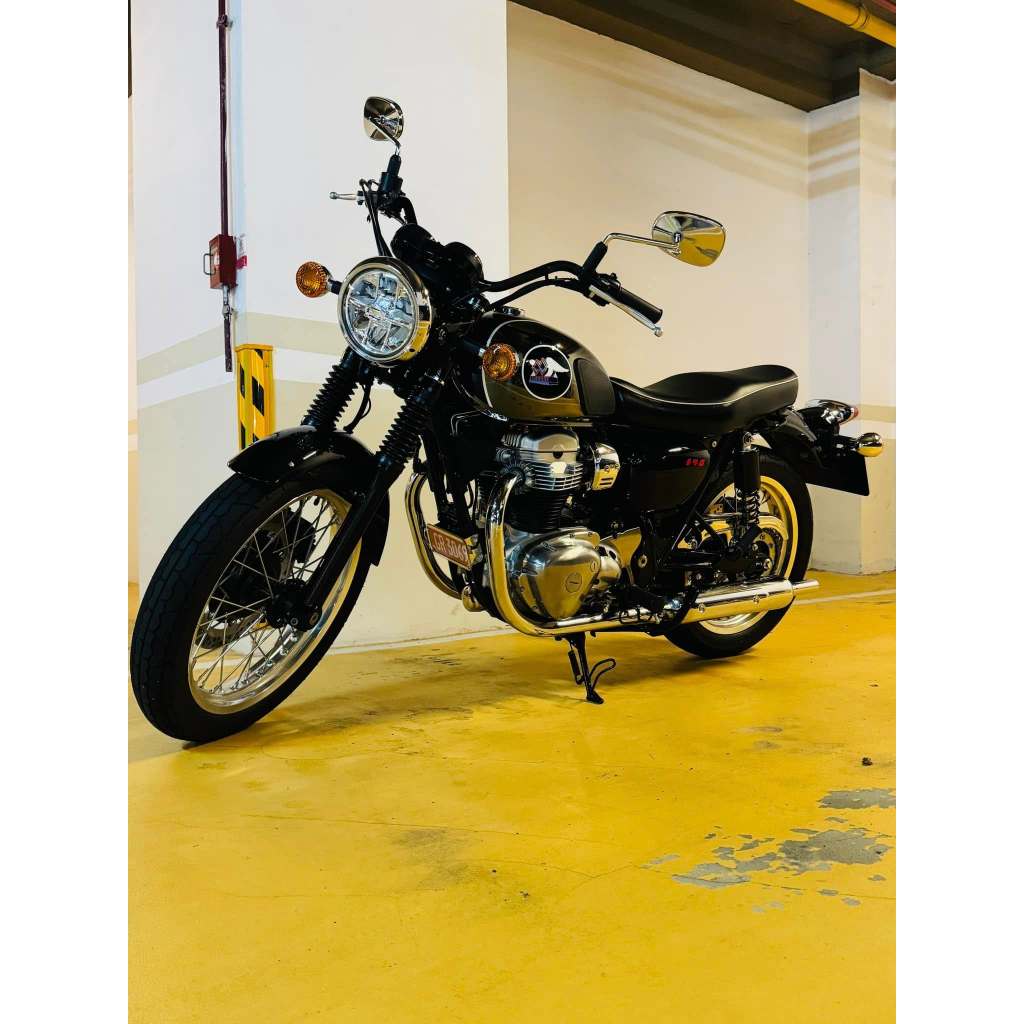 『敏傑康妮』Kawasaki W800 K3 MEGURO 最純粹的美～ 在哪裡都自帶光芒 價格依實際為主 | 蝦皮購物