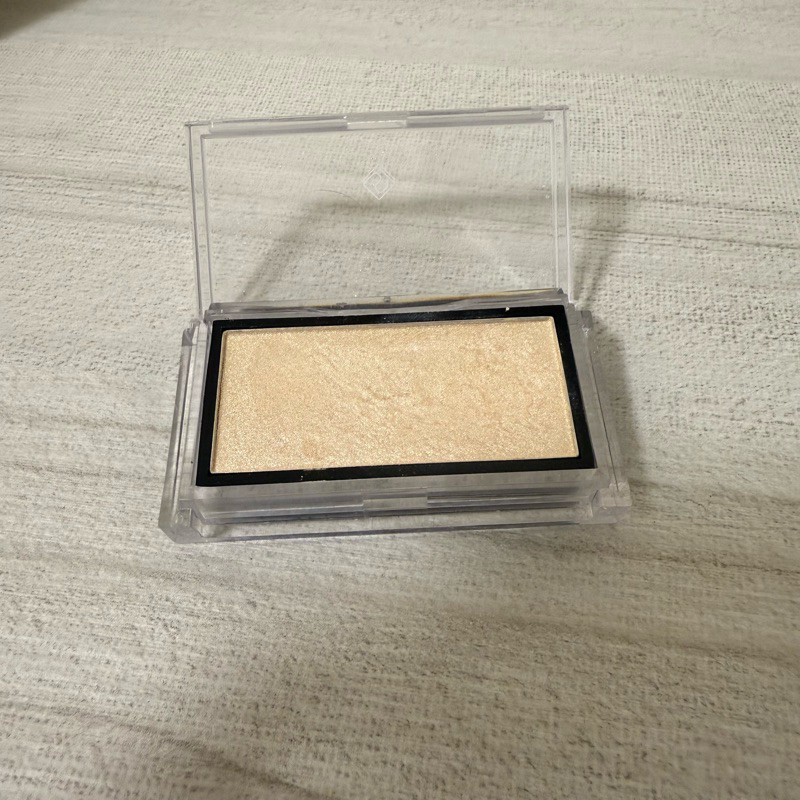 九成新 solone 女神打亮餅 03星光金 | 蝦皮購物