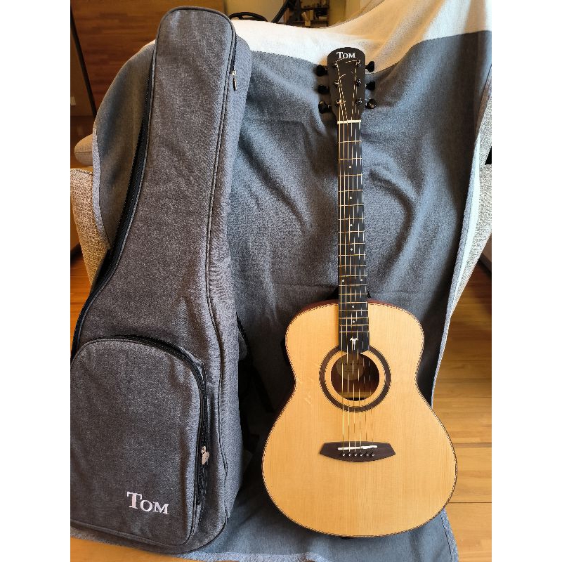 二手 九成九新 TOM GS T1M 36吋 雲杉單板吉他 含吉他袋及調音器 | 蝦皮購物