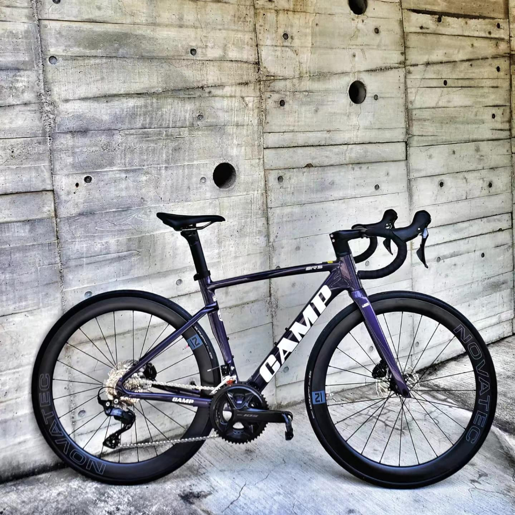 【圓點單車】2024 CAMP SR5 PRO+ 鋁合金公路車 105機械油壓變速 成車/碟煞公路車/全隱藏走線/碳板輪 | 蝦皮購物