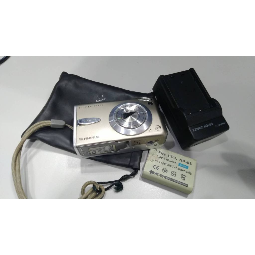 富士FUJIFILM FINEPIX F30 (SUPER CCD / 3X光學變焦/ 高ISO) | 蝦皮購物