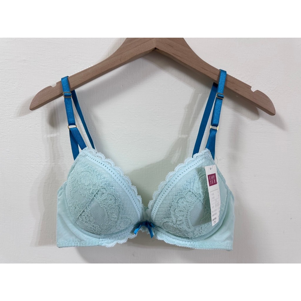 華歌爾 質感 蕾絲內衣 下厚水餃墊 包覆 零碼 優惠 百貨專櫃 獨家 C75 75C B75 75B 藍色 | 蝦皮購物