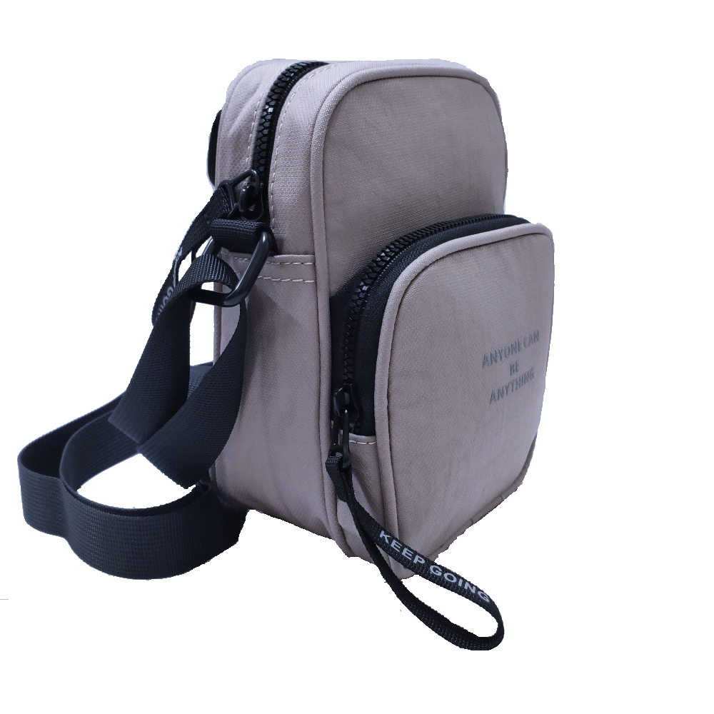 Misstery 斜背包防潑水面料多格層休閒旅遊斜背/側背小包-灰01149NGR | 蝦皮購物