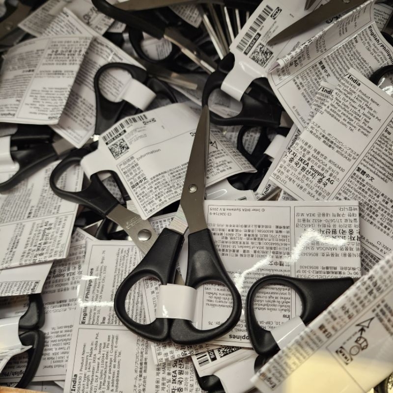 IKEA精選｜MANOGA黑色剪刀 左右手皆可使用 | 蝦皮購物