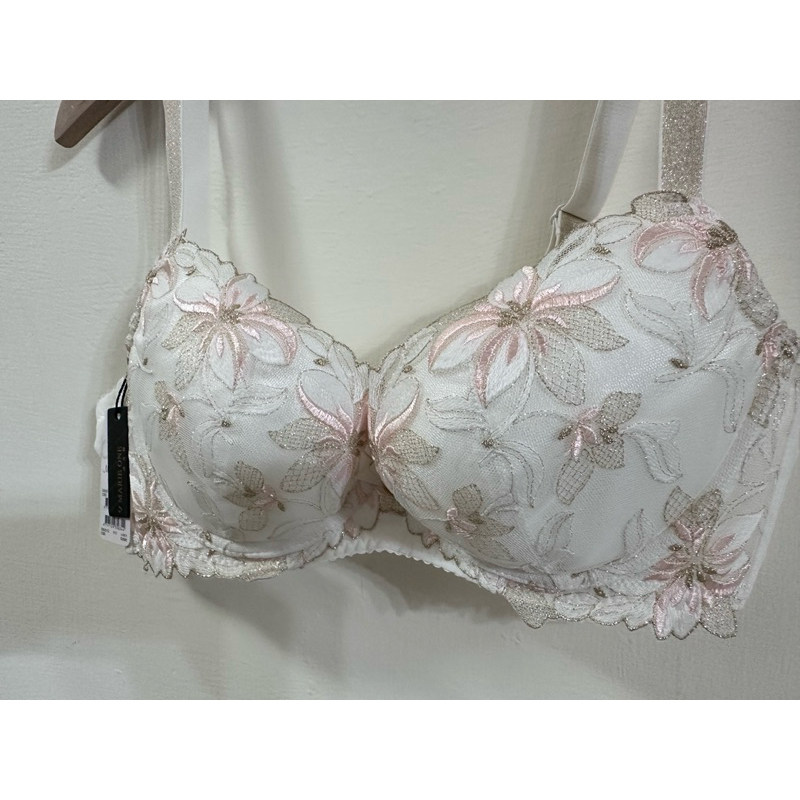 曼黛瑪璉 唯曼黛 Marie One 刺繡蕾絲內衣 C85 D85 E85 白色 蕾絲 精緻 | 蝦皮購物