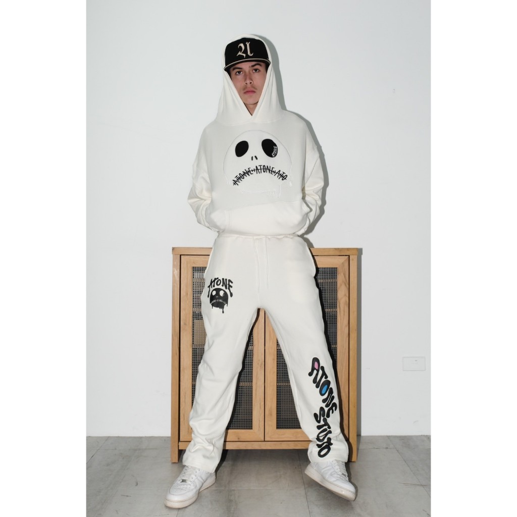 [NiL]ATONE STUDIO 限定配色 白色鬼臉Logo 立體發泡植絨 寬鬆帽T “the Atone Face” | 蝦皮購物