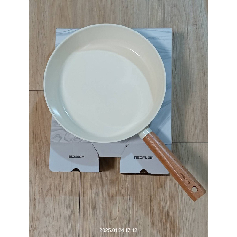 全新品 NEOFLAM 平底鍋28cm | 蝦皮購物