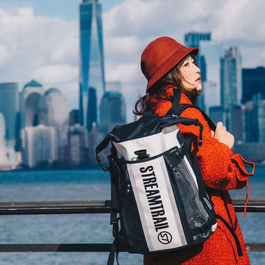 ST日本Stream Trail戶外防水包 Roadster D2 30L / ROADSTER雙肩背包D2款 浪花白 | 蝦皮購物