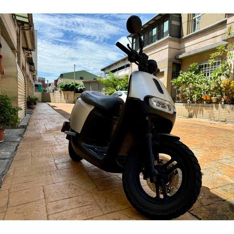 Gogoro 2 Rumbler 普通重機｜銀色｜出廠日期2019.10 | 蝦皮購物