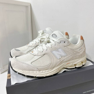 正版New Balance 2002R 米白色 燕麥橘 燕麥色 橘色 M2002REC（24碼 僅穿過兩次 大約8.5） | 蝦皮購物