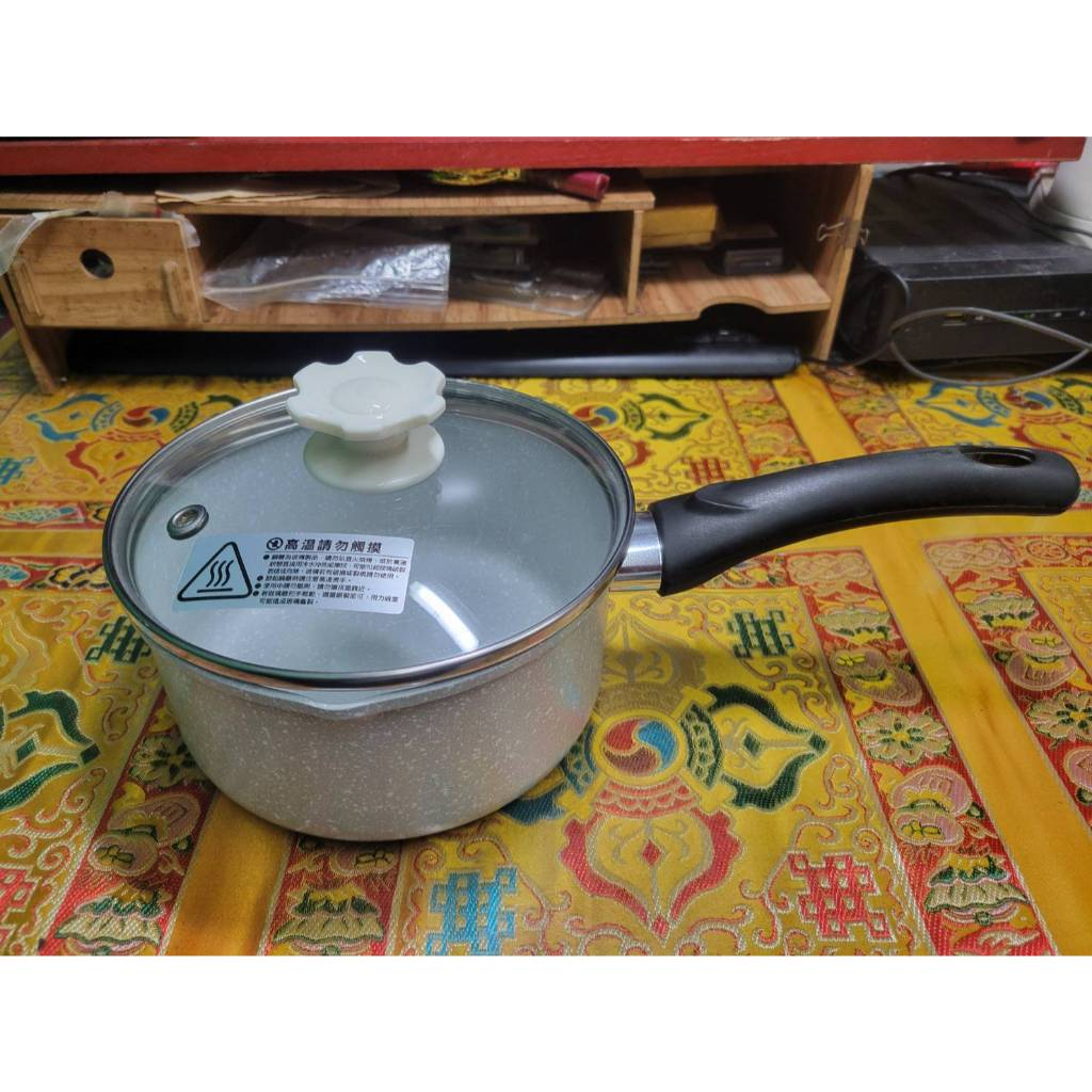 全新 日本 Dashiang 碳鋼單柄小奶鍋 16cm 湯鍋 燉鍋 內有含玻璃蓋 DS-B110-16B | 蝦皮購物