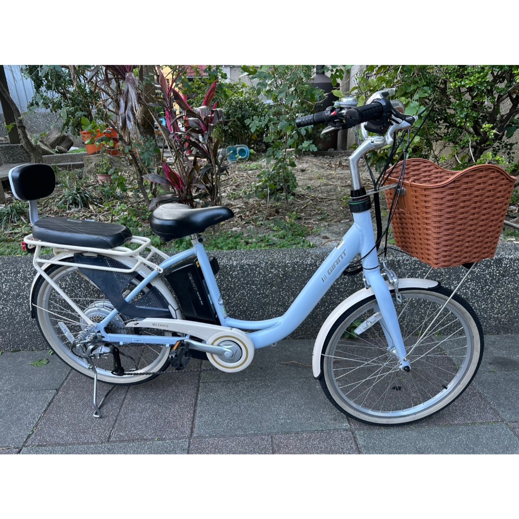 『小蔡單車』新中古 GIANT 捷安特 EA402 電動輔助自行車/電動車 9成新 | 蝦皮購物