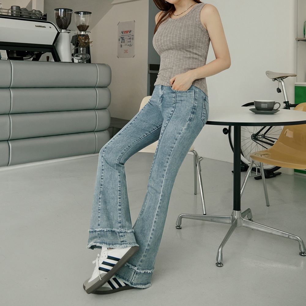 OB嚴選 視覺細-5KG．下襬抽鬚喇叭牛仔顯瘦褲《BA7596》大尺碼/女裝/現貨 | 蝦皮購物