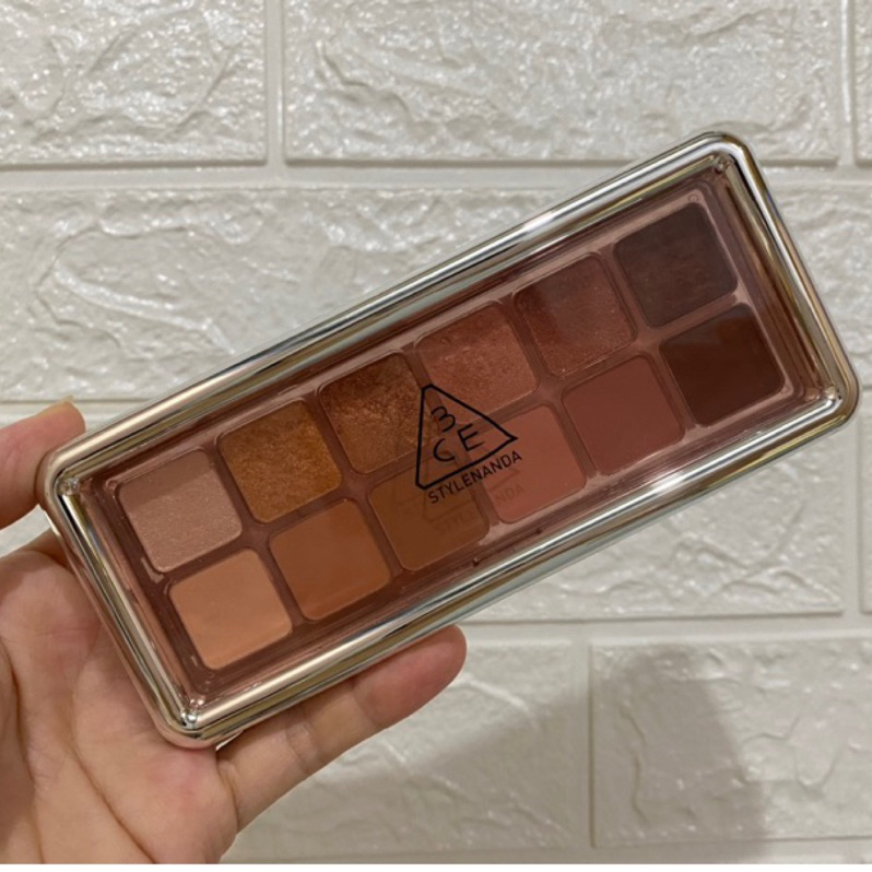 極新3CE 12格眼影盤MOTION FRAME杏粉盤 官方購入 正品 期限2025/10/05 | 蝦皮購物